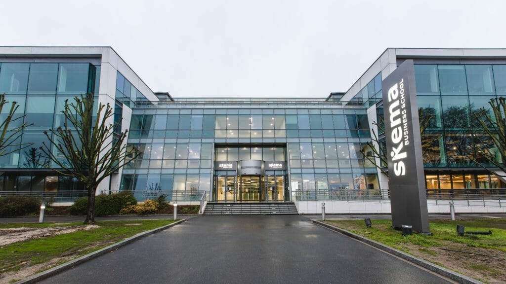 Visite les campus de SKEMA en drone, comme si tu y étais