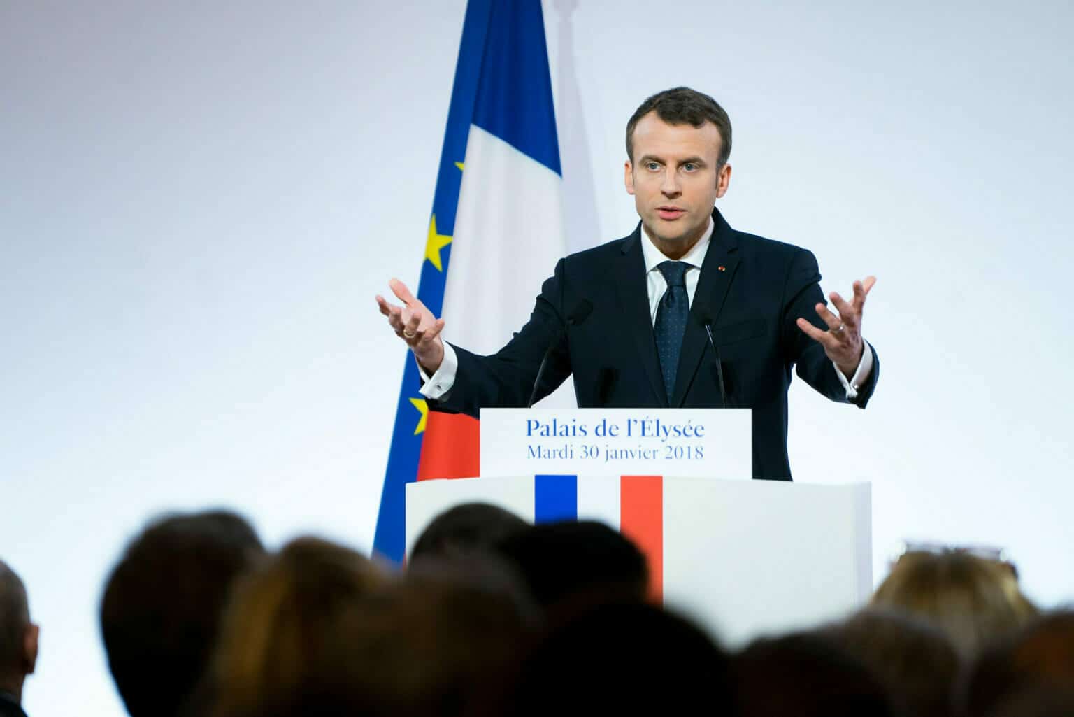 Emmanuel Macron : fortune, salaire, études, parcours
